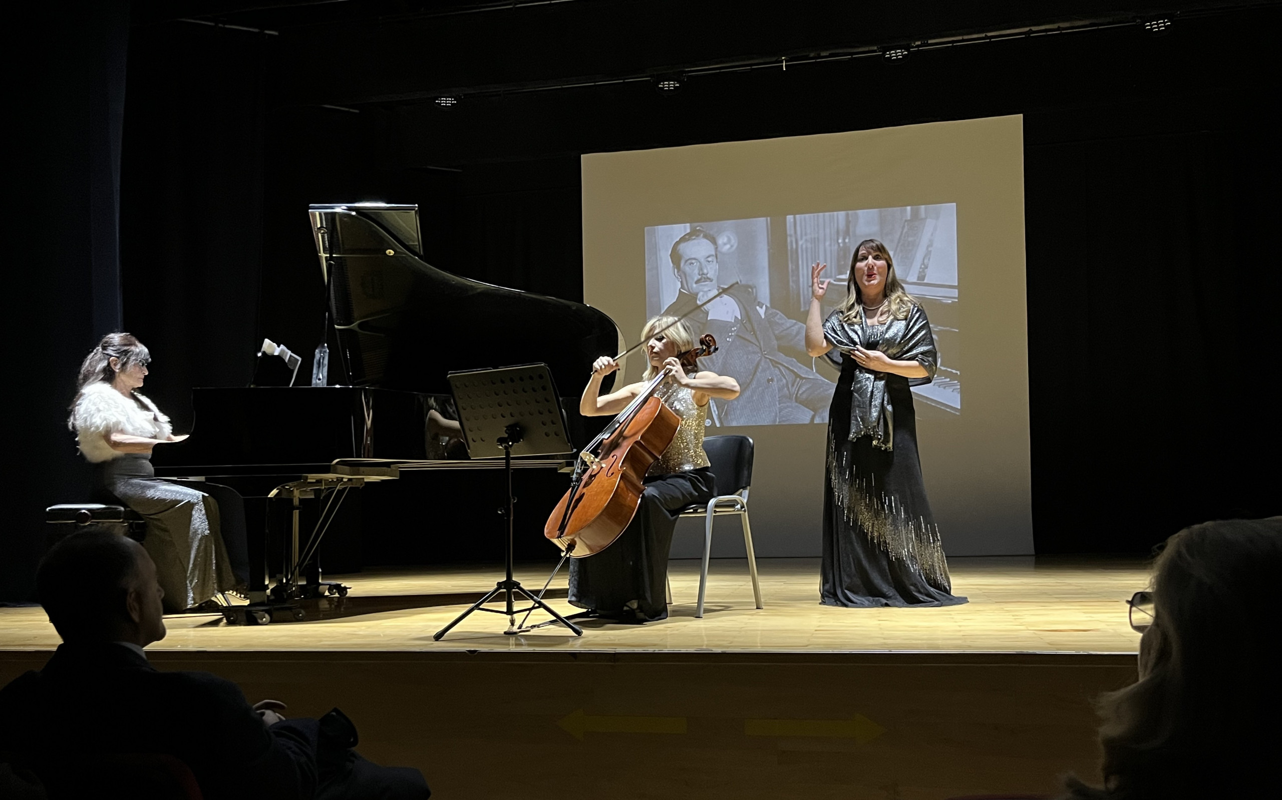 Scuola Italiana di Madrid, un bellissimo tributo a Puccini e Victoria ...